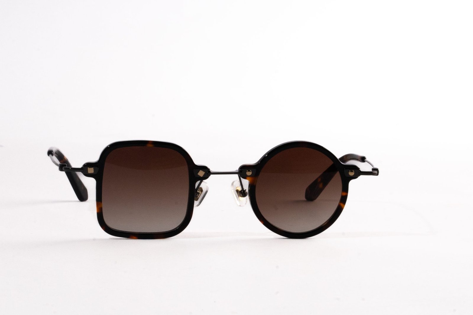 Elyo Glasses – Enjoy Glassess